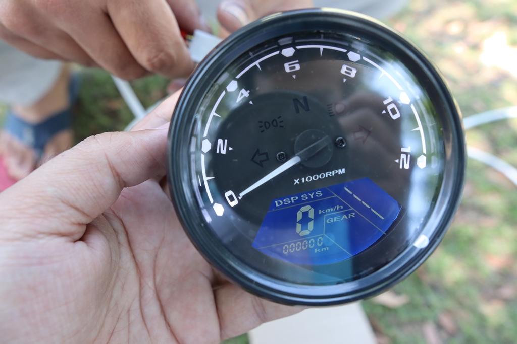 Digital Information Panel with Analog Tachometer (Wire Type) - advstore.pk